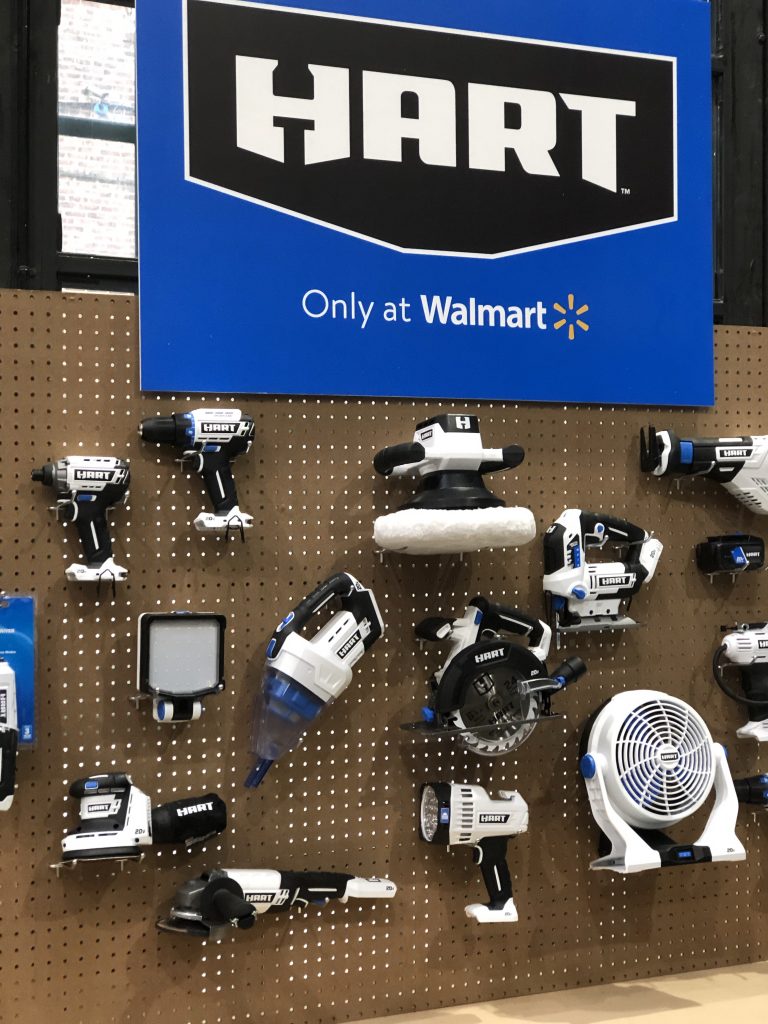 Simple DIY Christmas Decor with HART Tools - CityGirl Meets FarmBoy